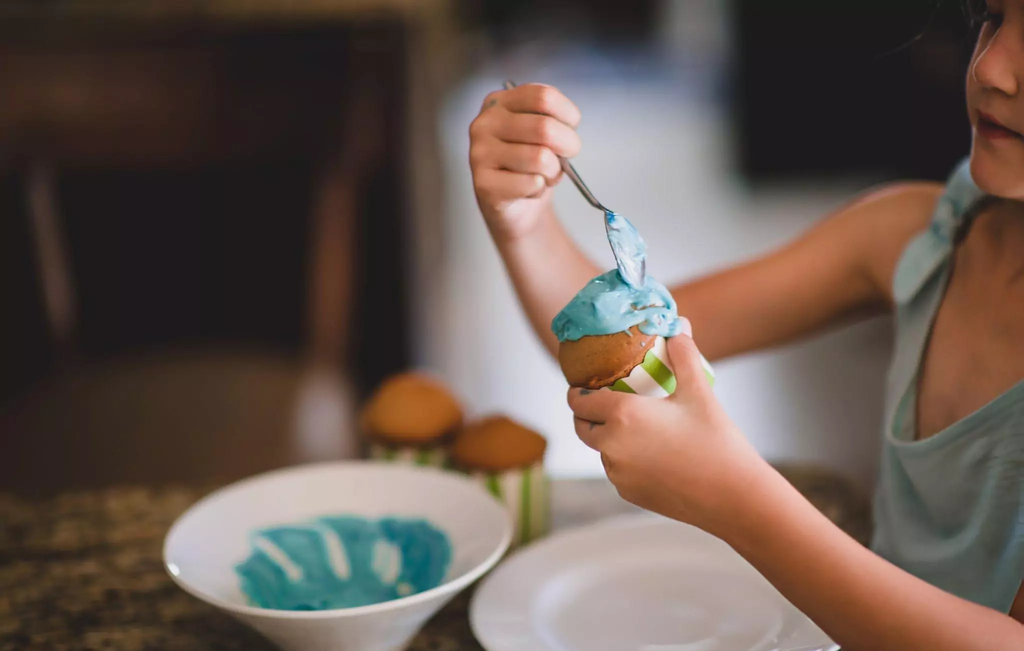 wash food coloring off skin