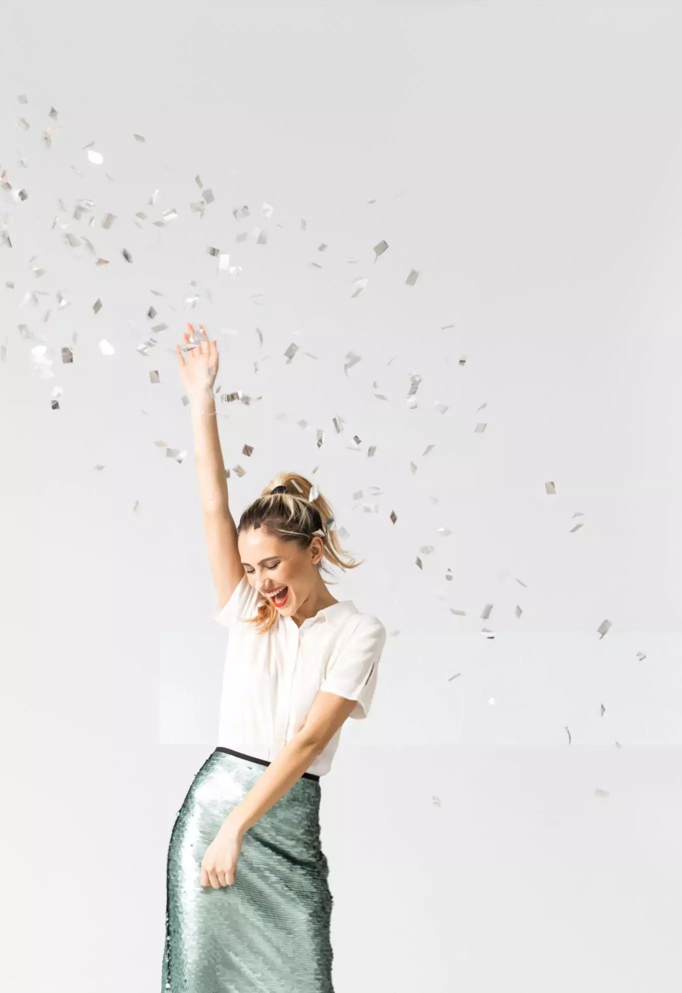 How to Clean Up Glitter - Cleanzen